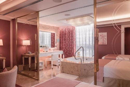 Okada Manila: 2019 Room Prices , Deals & Reviews | Expedia