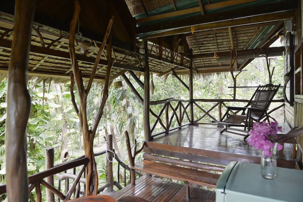 Sabai Corner Bungalows: AU$45 Deals & Reviews (Ko Yao, THA) | Wotif