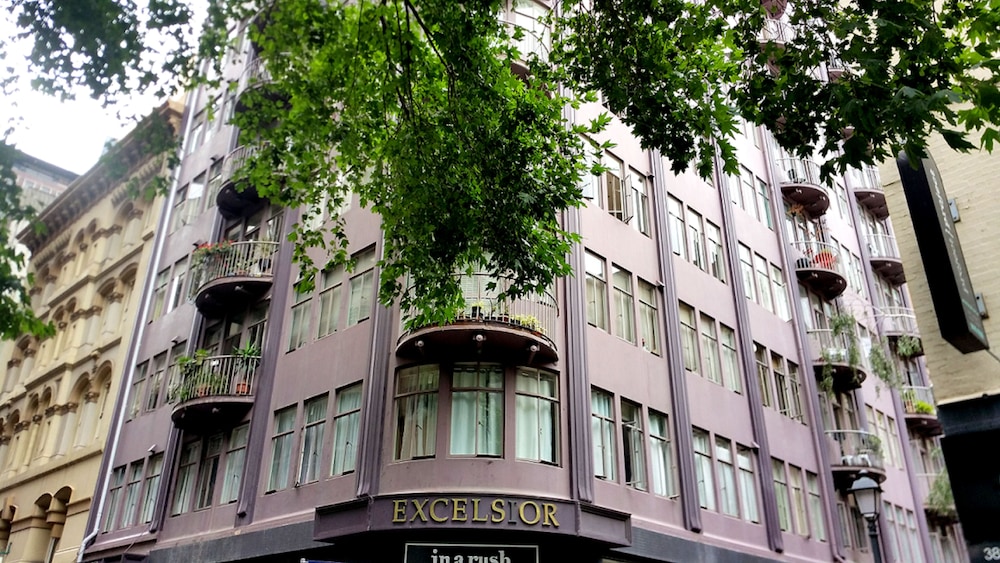 Corporate Stayz at Little Collins - Melbourne | Stayz