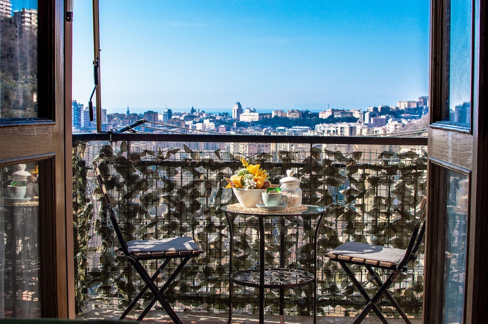 Panoramic quiet flat with private parking (pet friendly) - Genoa | Vrbo
