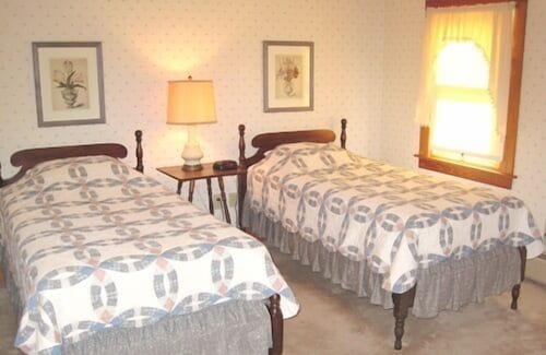 The Wayside Inn in Bethlehem | Best Rates & Deals on Orbitz