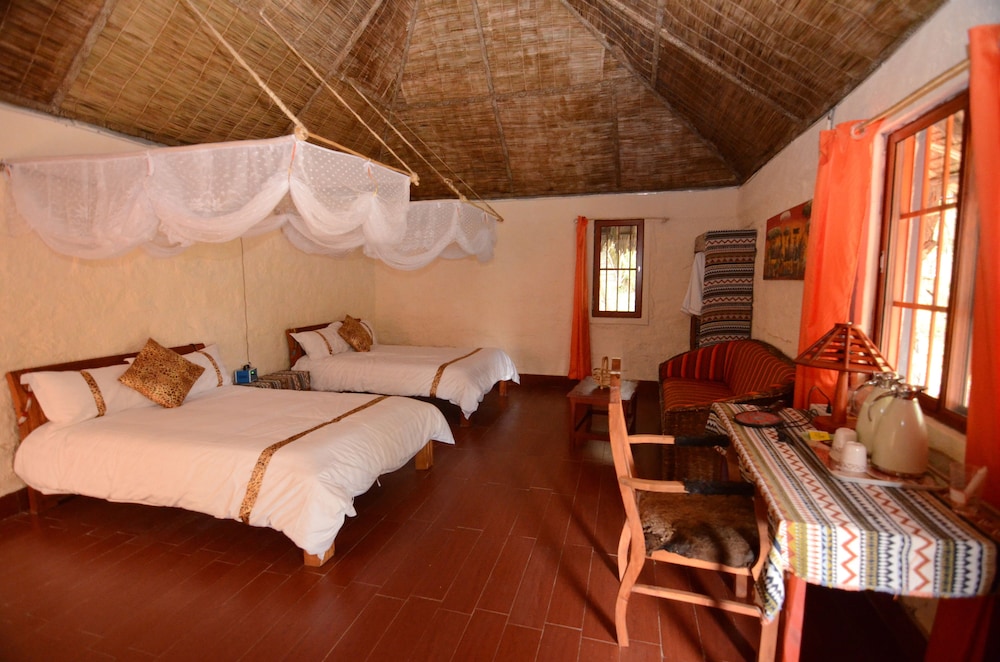 Mara Chui Resort, Maasai Mara: $152 Room Prices & Reviews | Travelocity