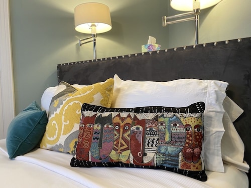 Beckmann: Coziness On Tower Grove Park - St. Louis, MO