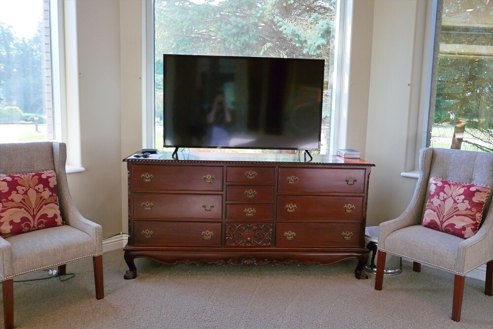 Mill Creek Gardens, Winamac: $184 Room Prices & Reviews | Travelocity