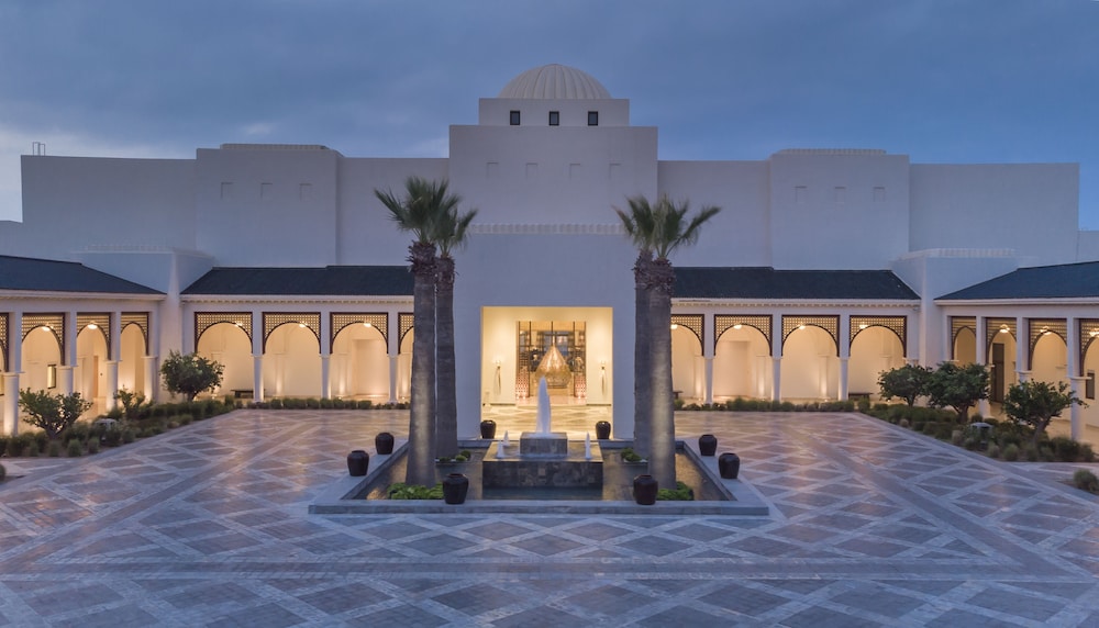 Four Seasons Hotel Tunis in Tunis | Best Rates & Deals on Orbitz
