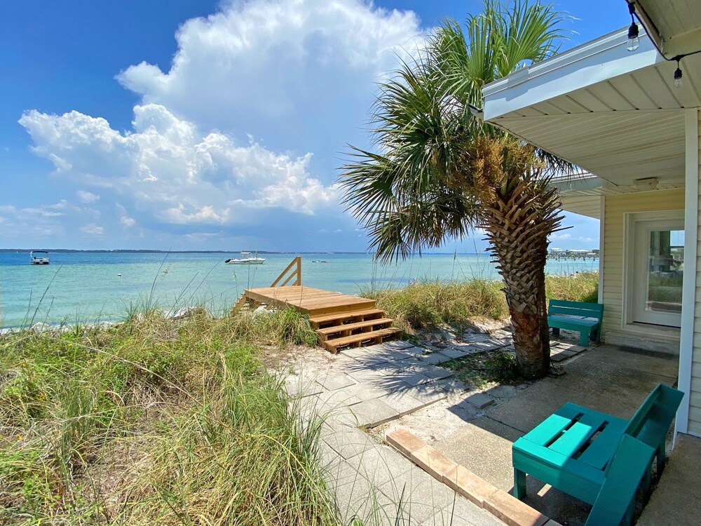 NEWLY RENOVATED! 3 Bed/2 Bath Pet Friendly Water Front Home ...