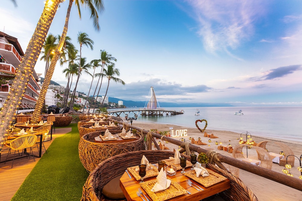 Playa Los Arcos - Resort & Spa All Inclusive, Puerto Vallarta: $140 ...