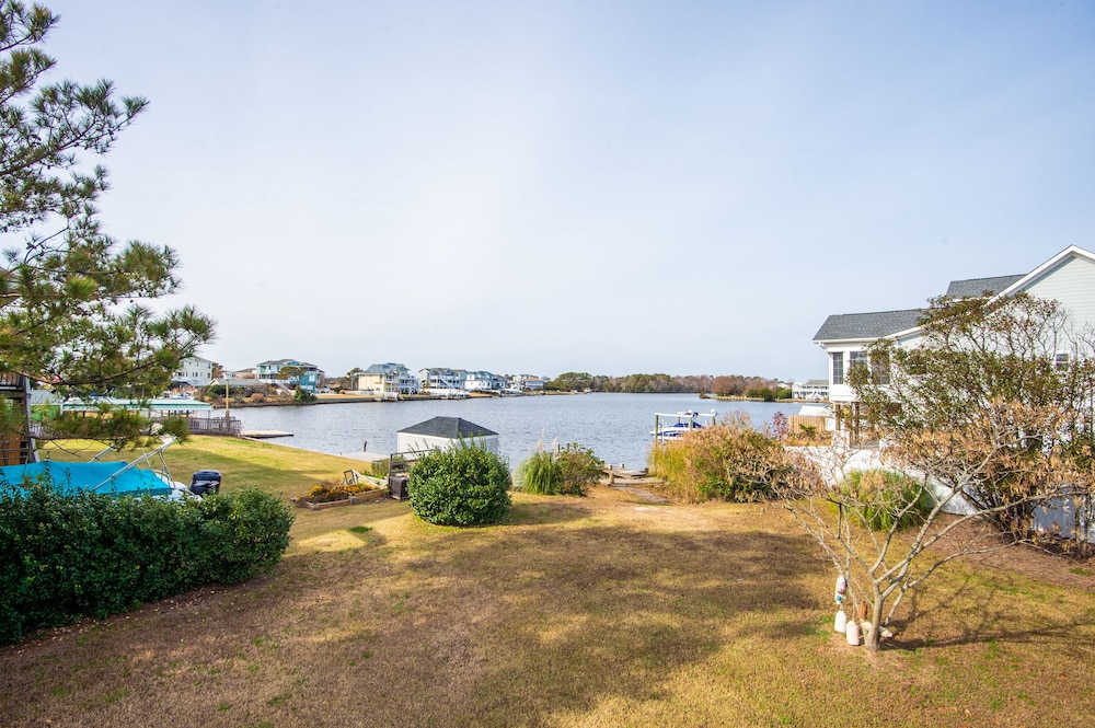 Breathtaking Sunsets On Back Bay- Your Sandbridge Escape Awaits ...