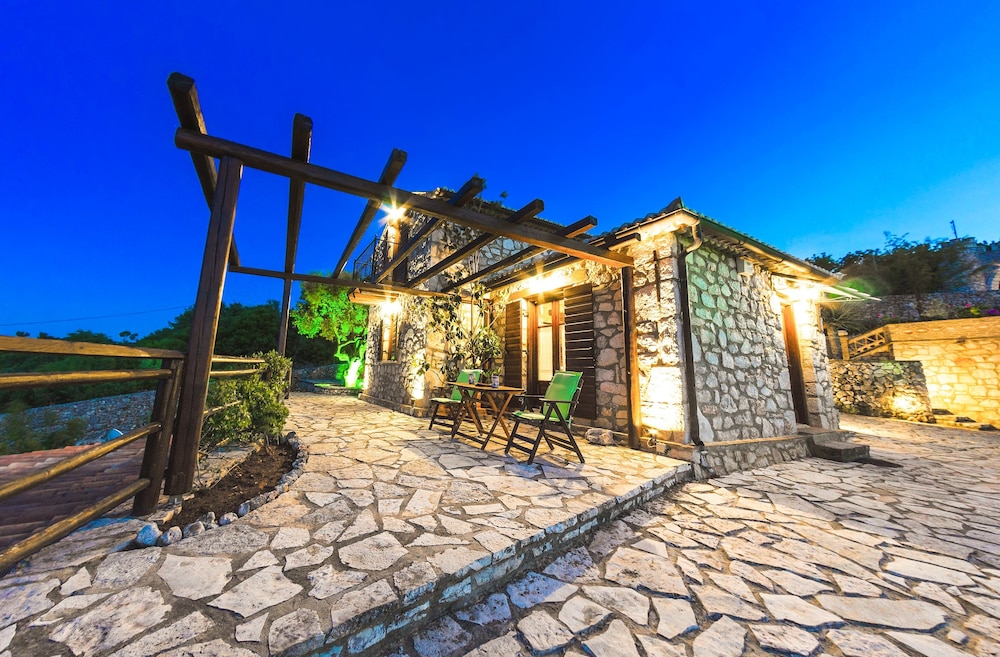 Villa Poseidon Reviews, Deals & Photos 2025 - Vrbo