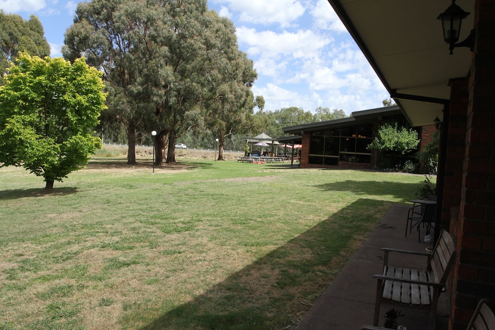 Bonnie Doon Hotel: Deals & Reviews (Bonnie Doon, AUS) | Wotif