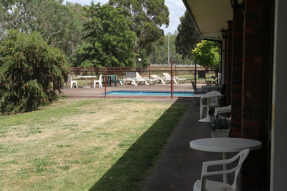 Bonnie Doon Hotel: Deals & Reviews (Bonnie Doon, AUS) | Wotif