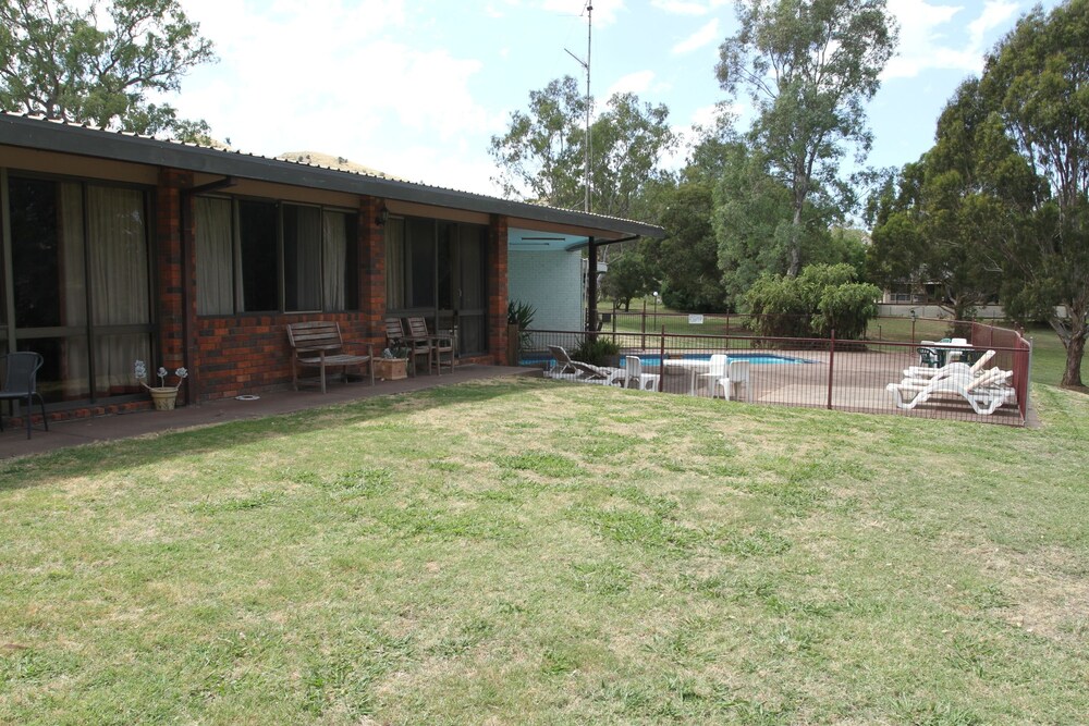 Bonnie Doon Hotel: Deals & Reviews (Bonnie Doon, AUS) | Wotif
