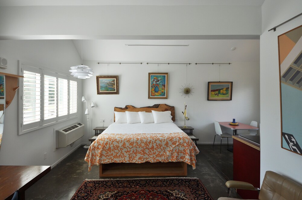 The Astro, Santa Rosa: $139 Room Prices & Reviews | Travelocity