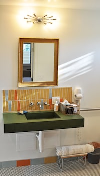 The Astro, Santa Rosa: $139 Room Prices & Reviews | Travelocity