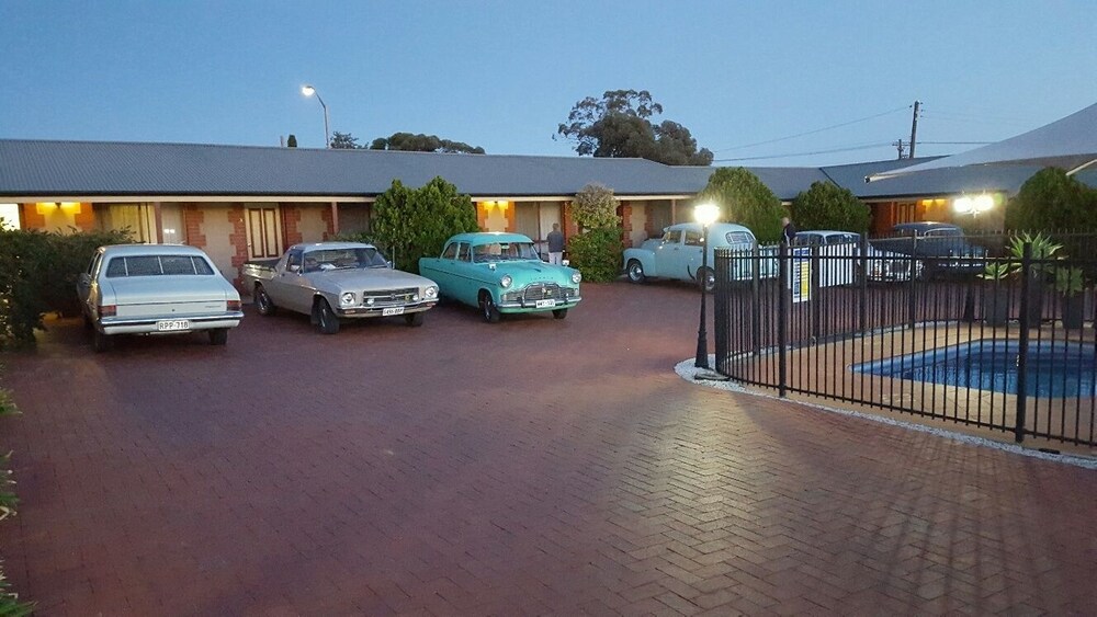 Gateway Motor Inn: AU$132 Deals & Reviews (Broken Hill, AUS) | Wotif