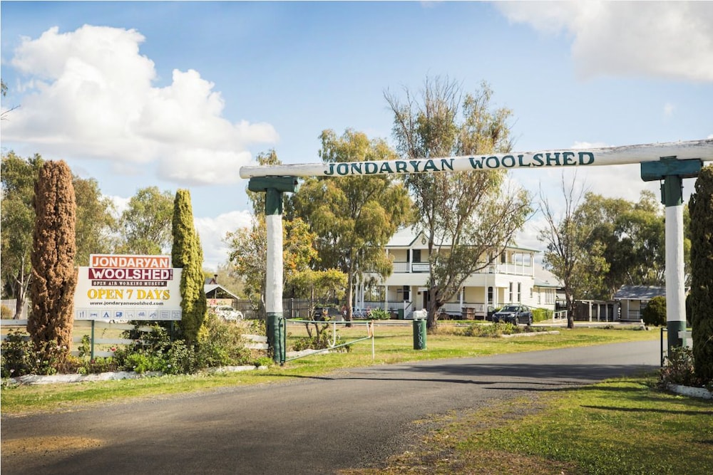 The Woolshed at Jondaryan - Campsite: Deals & Reviews (Jondaryan, AUS ...