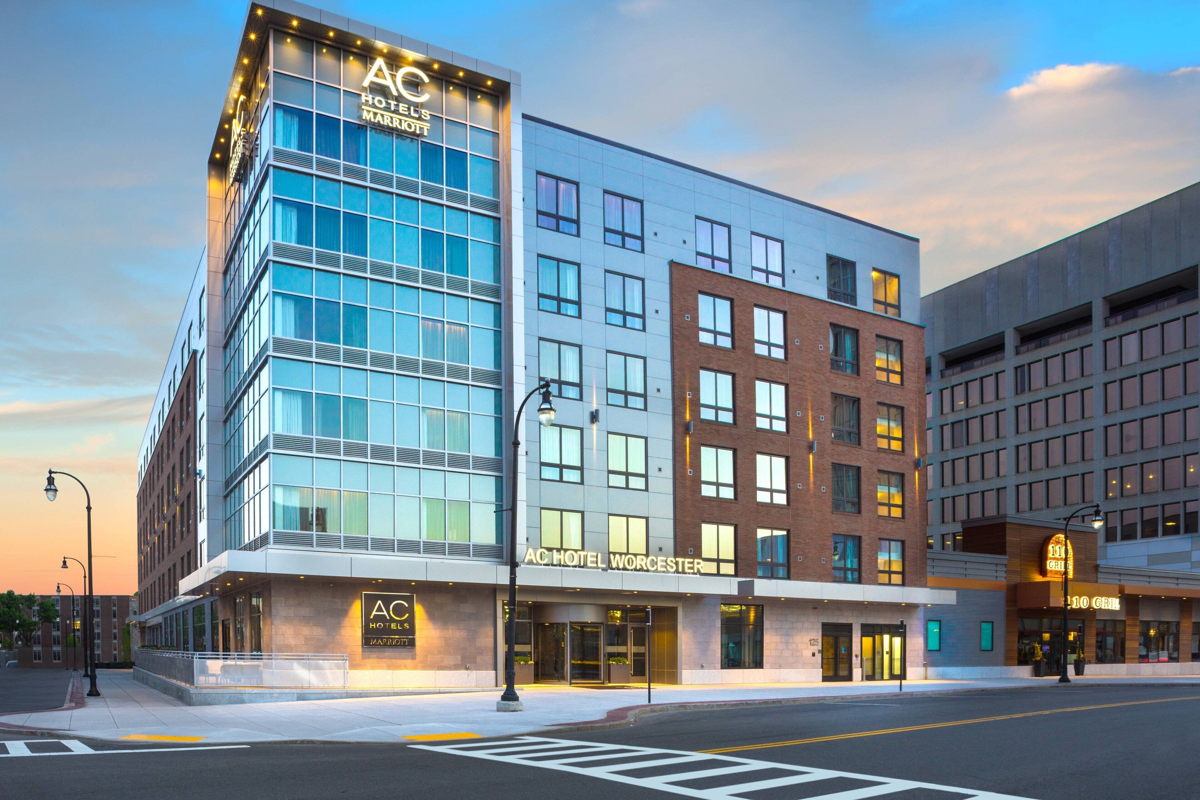 Fairfield Inn & Suites by Marriott Worcester Auburn: 2023 Room Prices ...