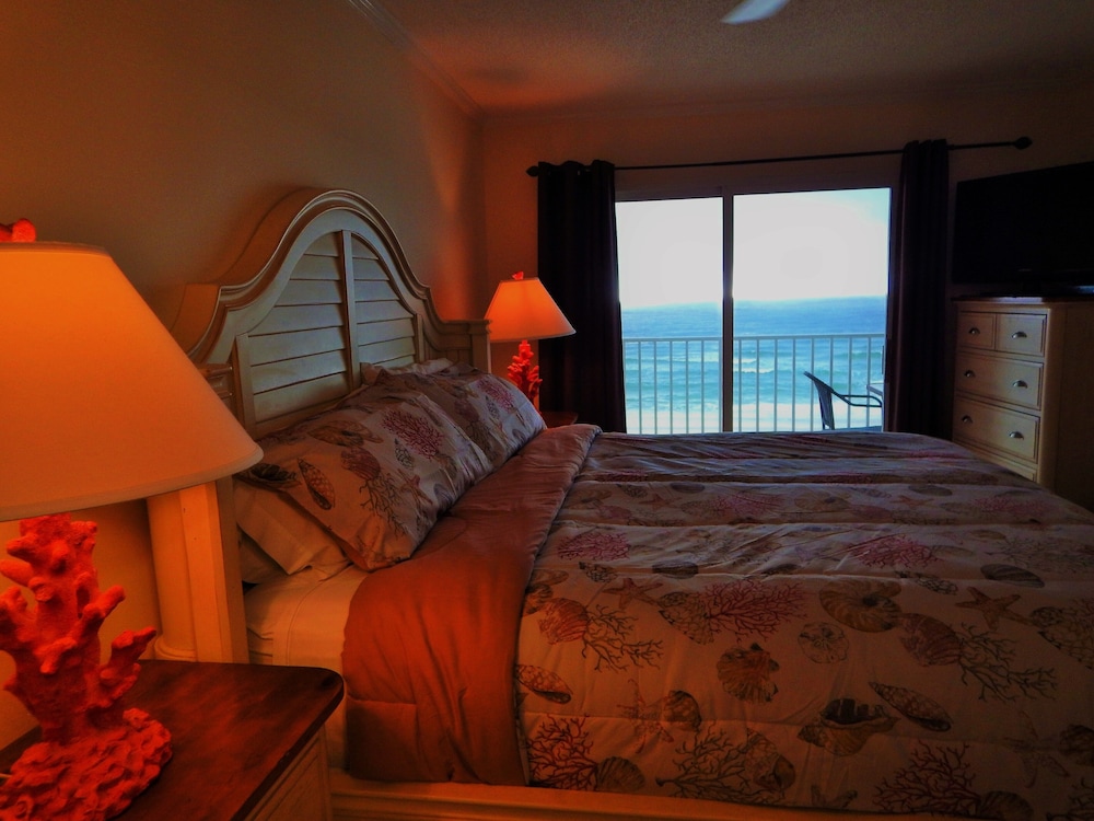 Ocean House II Gulf Shores 2 King Beds/2 bath+beachfront- HUGE Pool ...
