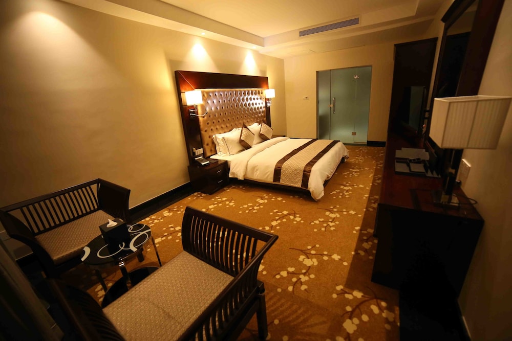 The Grand Mountain Hotel , Matale: $76 Room Prices & Reviews | Travelocity