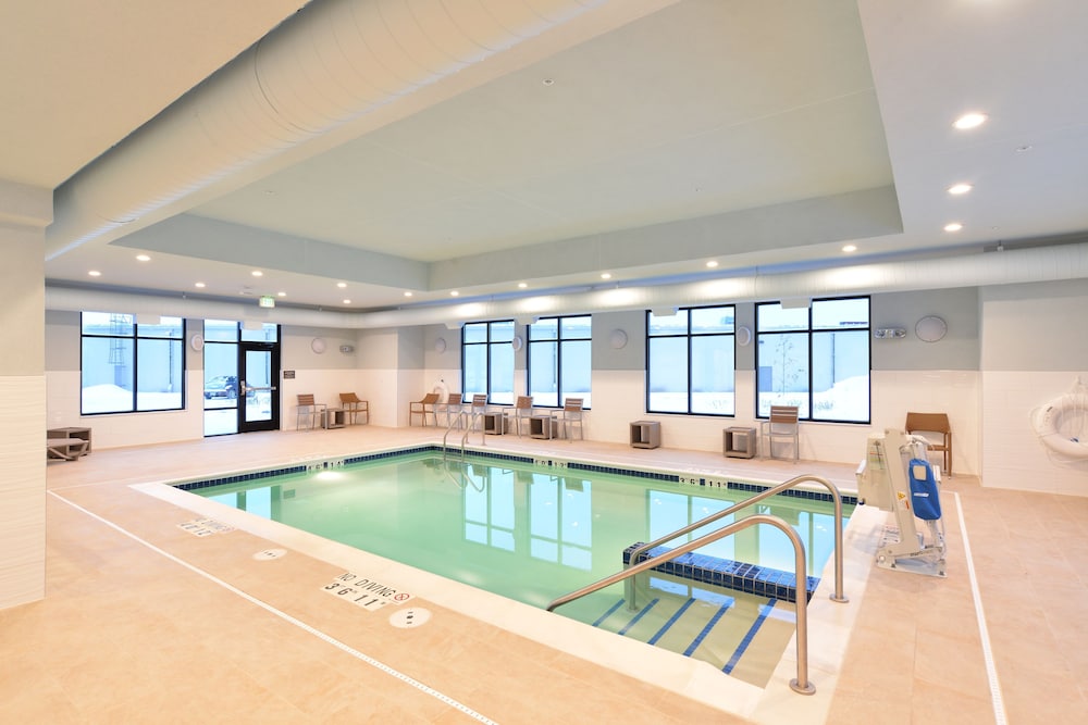 Hampton Inn & Suites Menomonie-UW Stout in Menomonie | Best Rates ...