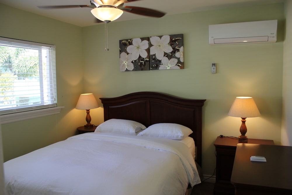 Prime Beachside Stay – Unbeatable Location #6 - Carlsbad | Vrbo