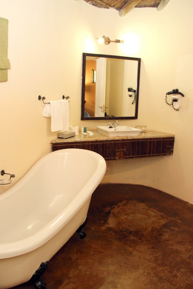 Bush Bungalows at Sun City Resort: Deals & Reviews (Moses Kotane, ZAF ...