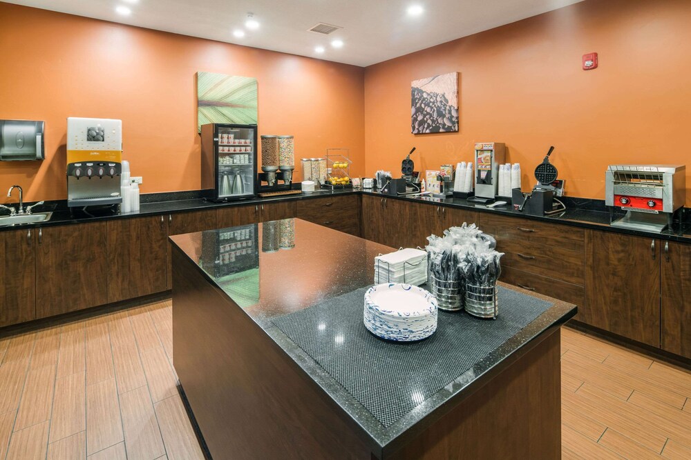 Sleep Inn & Suites Hurricane Zion Park Area in Hurricane | Best Rates ...