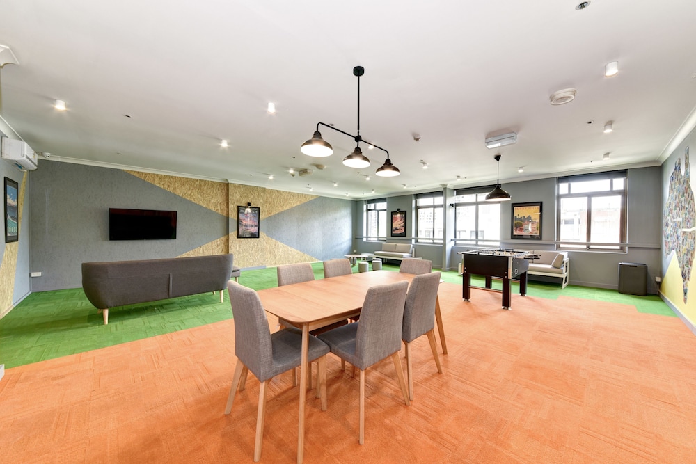 Space Q Capsule Hotel, Australia | Australian Accommodation