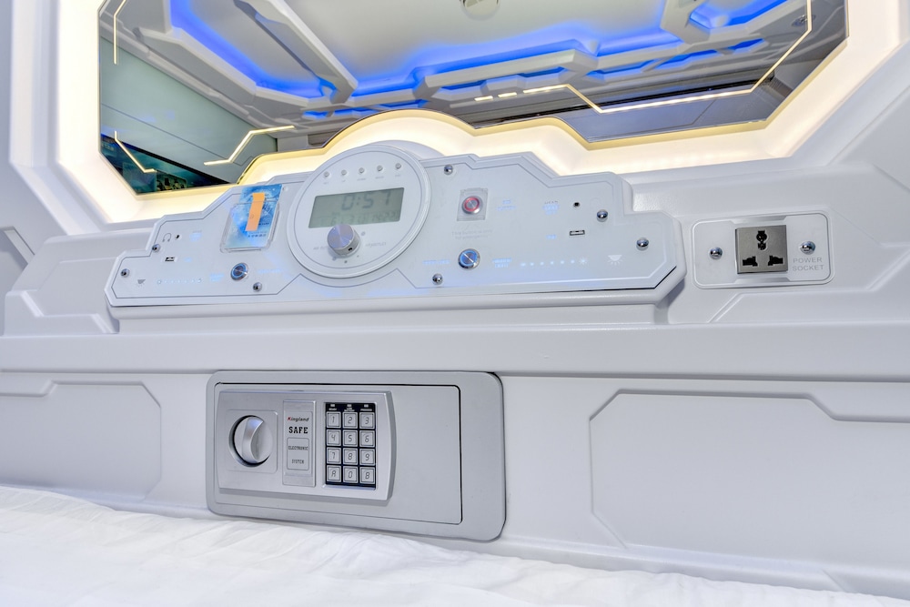 Space Q Capsule Hotel: Deals & Reviews (Sydney, AUS) | Wotif