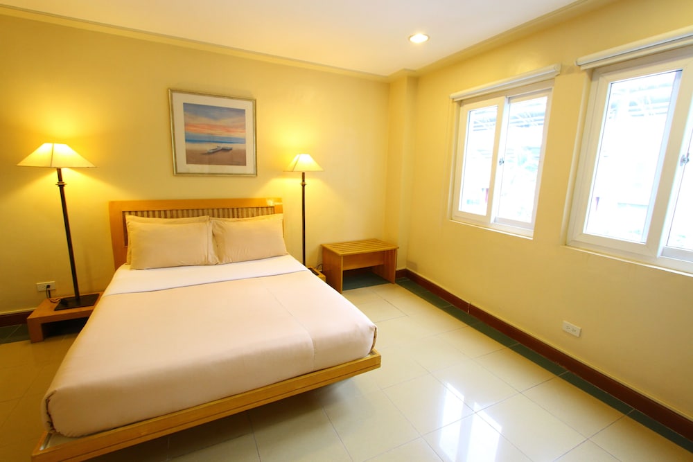 Trace Suites by SMS Hospitality in Los Banos | Best Rates & Deals on Orbitz