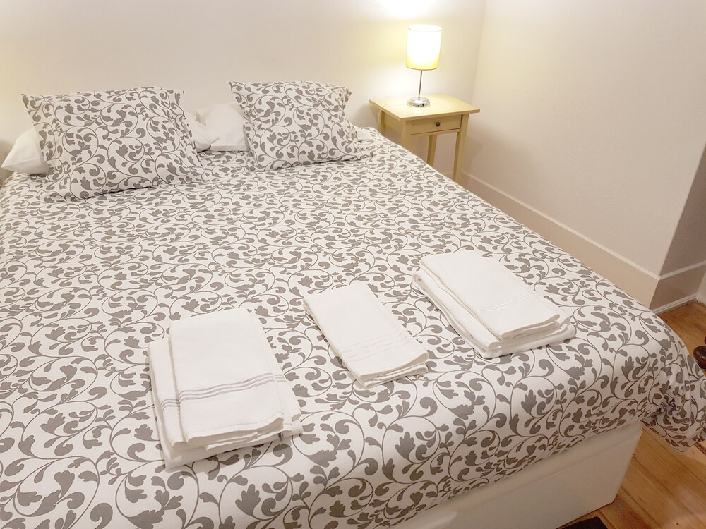 Cozy Palace in Lisbon for 2 to 6 people - Lisbon District | Vrbo