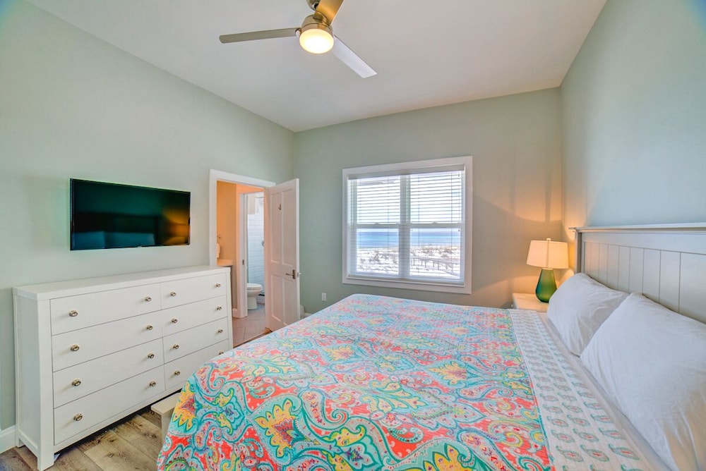 Elegant Gulf-Front Home with Stunning Views and Modern Design ...