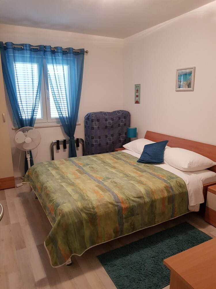 4 star Luxury Apartment With Private Swimming Pool and countryside and ...