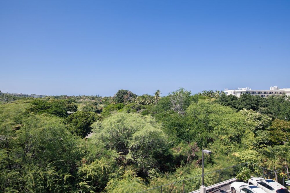 Aloha Condos, Beach Villas at Kahaluu, Villa 1-201, Beach View, AC ...