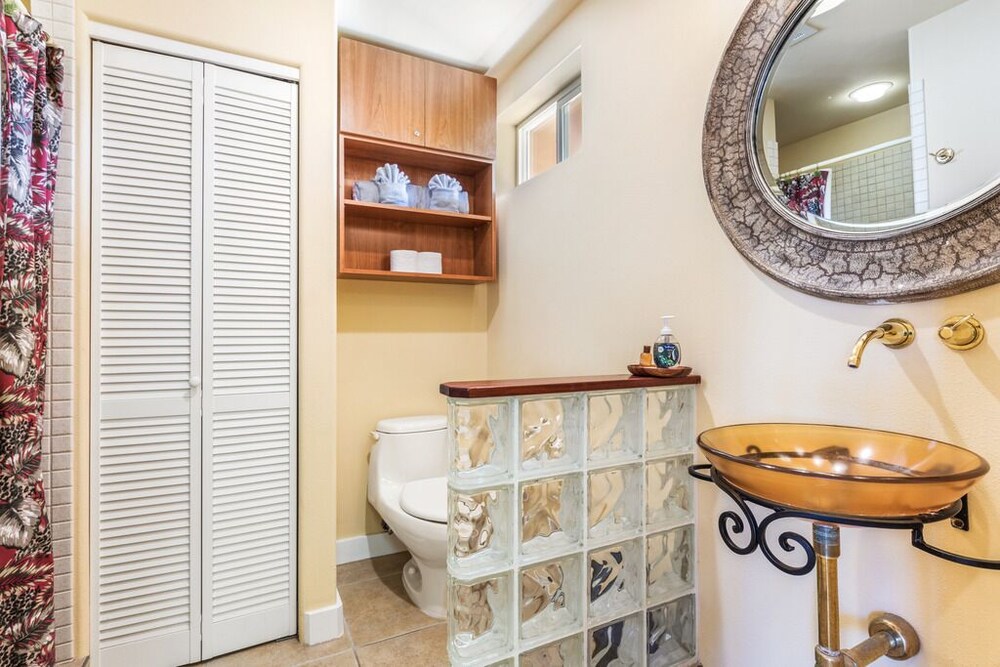 Aloha Condos, Beach Villas at Kahaluu, Villa 1-201, Beach View, AC ...
