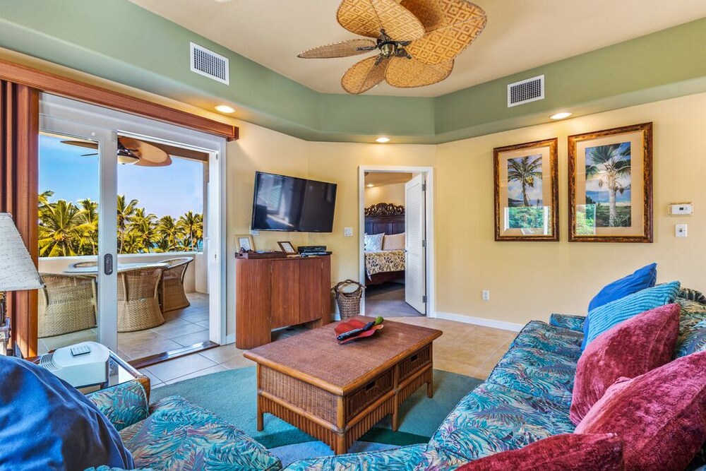 Aloha Condos, Beach Villas at Kahaluu, Villa 1-201, Beach View, AC ...