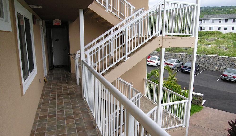 Aloha Condos, Beach Villas at Kahaluu, Villa 1-201, Beach View, AC ...