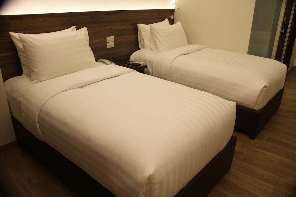 Hotel Marciano in Calamba | Best Rates & Deals on Orbitz