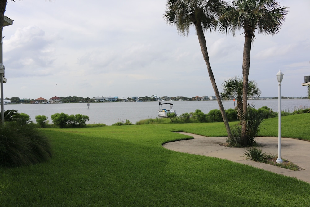 Bright and Fun Beach Themed Condo - On Little Sabine Bay - Sand Dollar ...