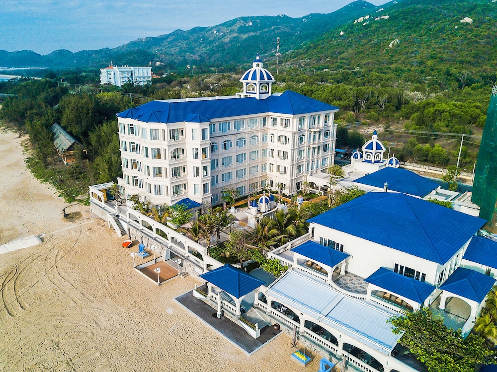 Lan Rung Resort & Spa - Phuoc Hai Beach in Dat Do | Best Rates & Deals ...