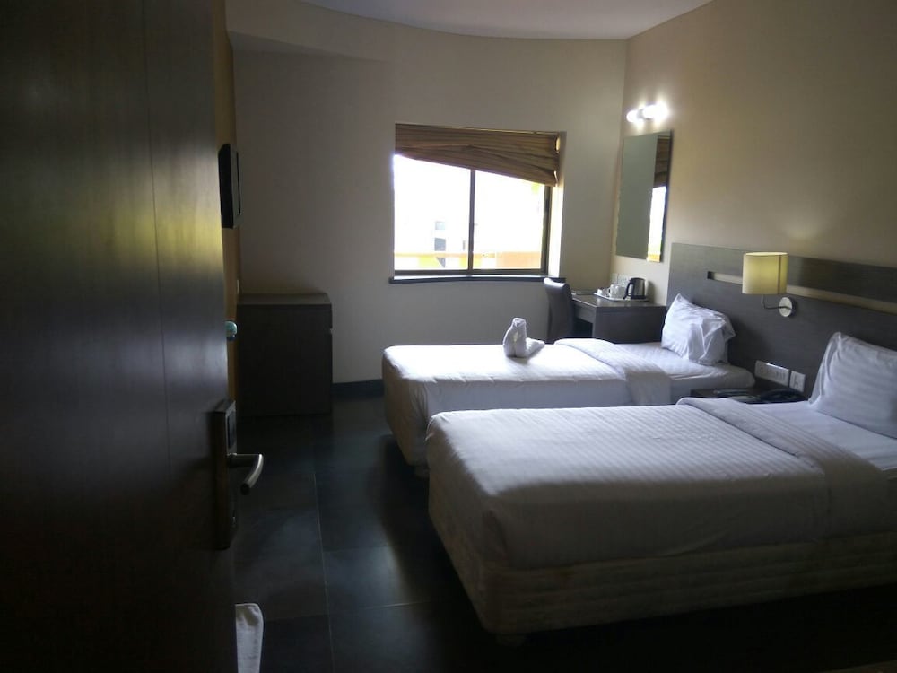 Golden Amoon Resort: AU$105 Deals & Reviews (Kolar, IND) | Wotif