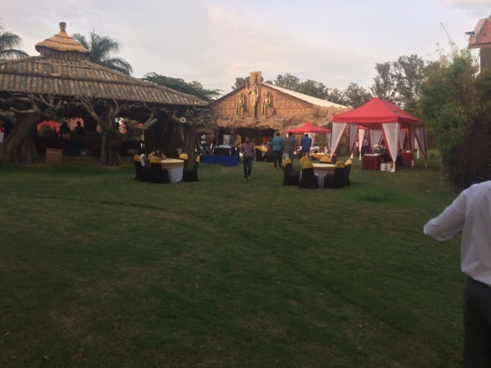 Golden Amoon Resort: AU$105 Deals & Reviews (Kolar, IND) | Wotif