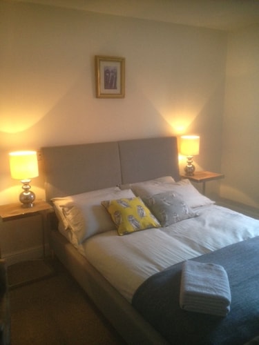 3 Bedrooms Townhouse Close To Centre & University - Lincolnshire
