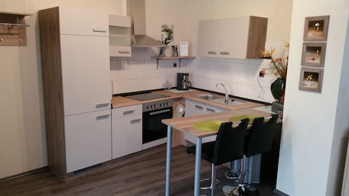 35 M² Ferienwohnung ∙ 1 Schlafzimmer ∙ 2 Gäste - Sundern (Sauerland)