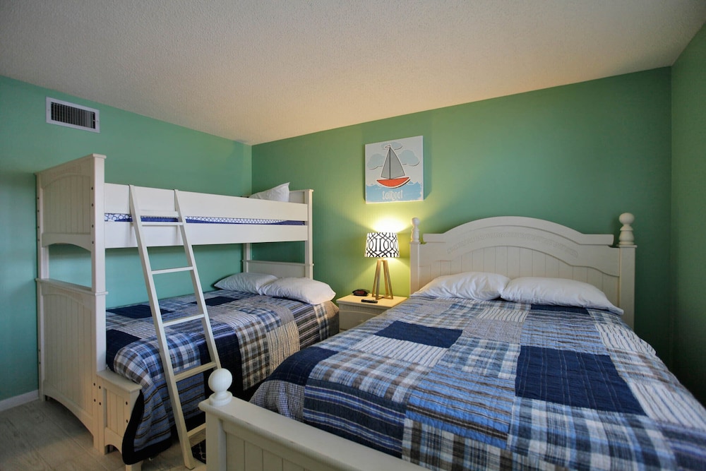 Edgewater Golf Villa 809 - Golf Course View! Beach, Pools, Free Golf ...