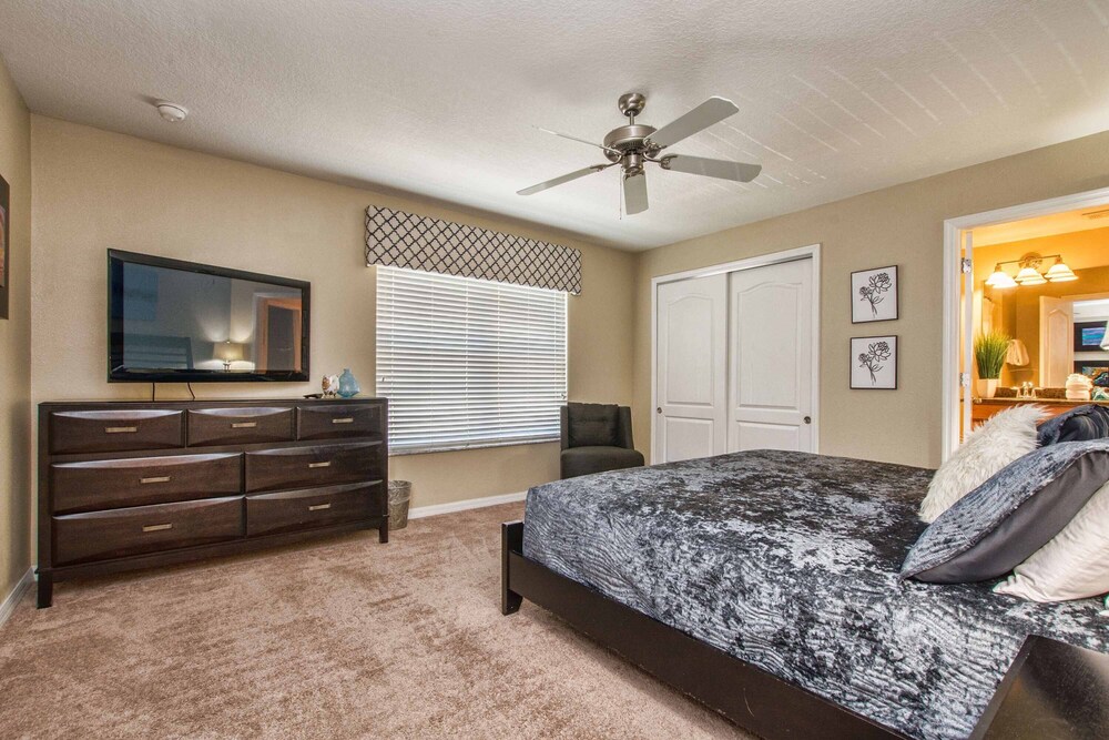 NEWLY RENOVATED AND FURNISHED, GATED RESORT COMMUNITY, FREE WIFI, BBQ ...