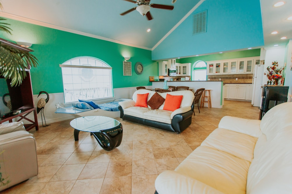 Heavenly Sunset...A House With Amazing Views And Just Steps From The ...