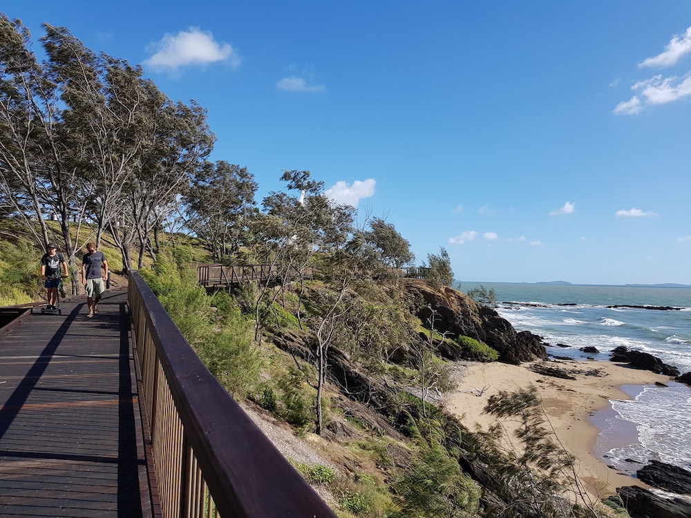 Fisherman's Beach Holiday Park: Deals & Reviews (Emu Park, AUS) | Wotif