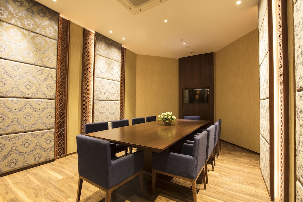 Wow Crest, Indore – IHCL SeleQtions: AU$121 Deals & Reviews (Indore ...