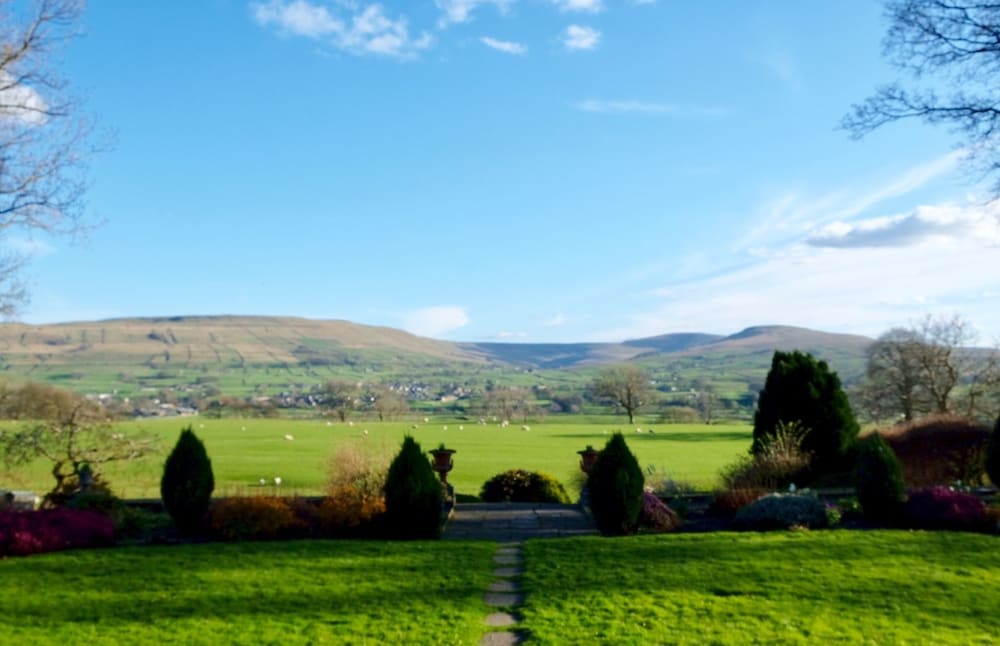 Simonstone Hall Hotel, Hawes: Room Prices & Reviews | Travelocity